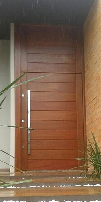 Carpintaria Rezende | Porta Painel Friso